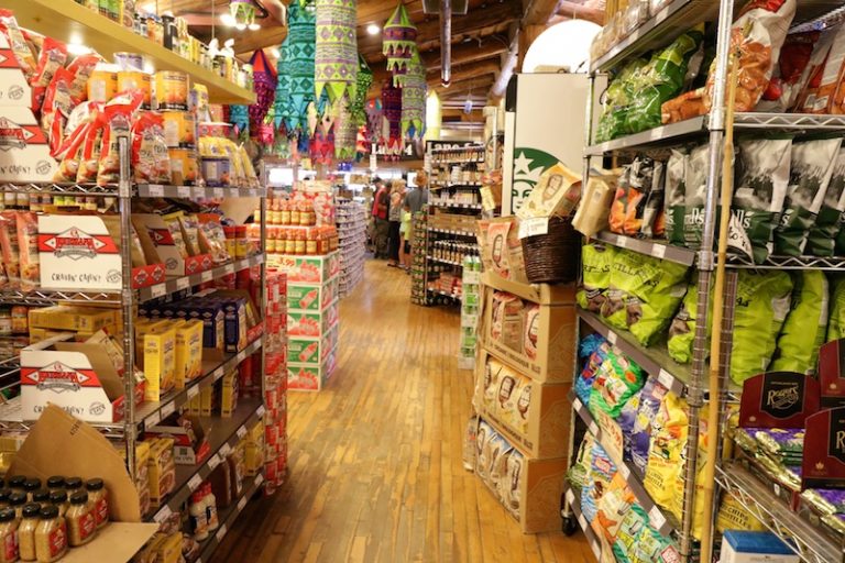 COOMBS COUNTRY MARKET | Visitor In Victoria