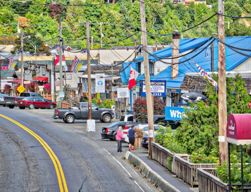 DUNCAN, BC CITY OF TOTEMS | Visitor In Victoria
